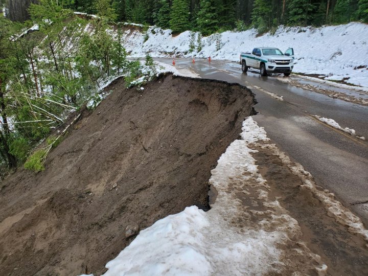 Snow what? Wild June weather wallops western Alberta, tourists rescued ...