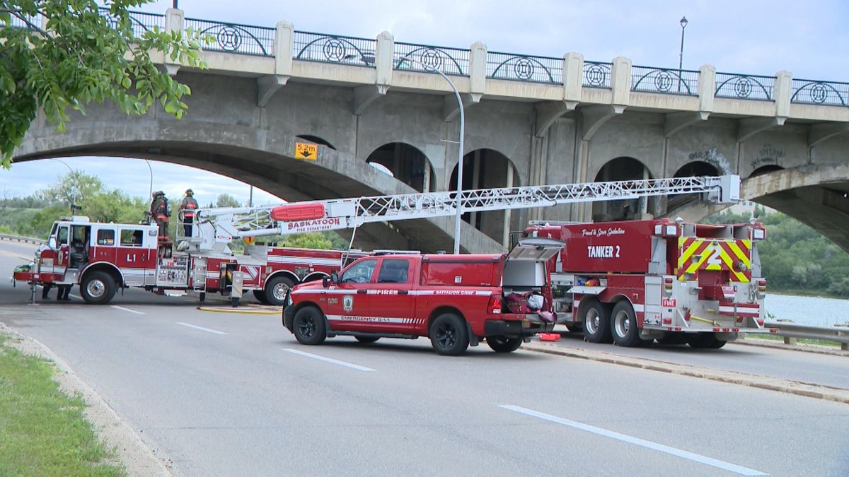 University Bridge remains closed as Saskatoon Fire Department responds to encampment fire ...