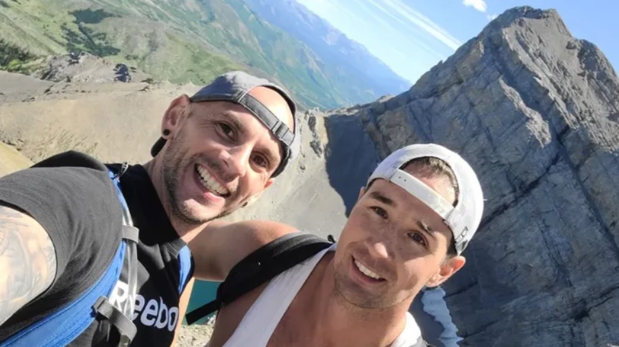 2 missing hikers found dead at bottom of ridge near Coleman, Alta ...