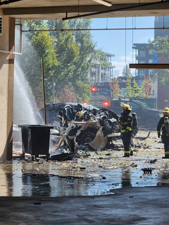 Welding truck explodes in Langley mall parking lot - BC | Globalnews.ca