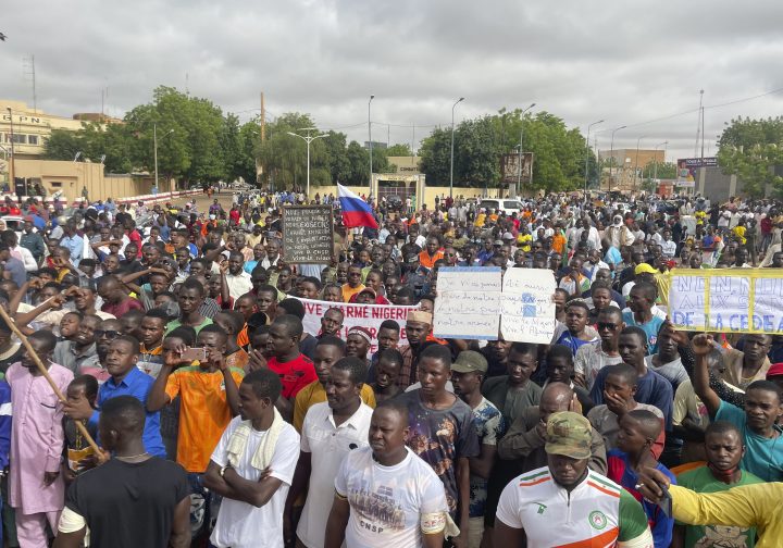 Niger’s military leaders shore up support as hundreds rally in the ...