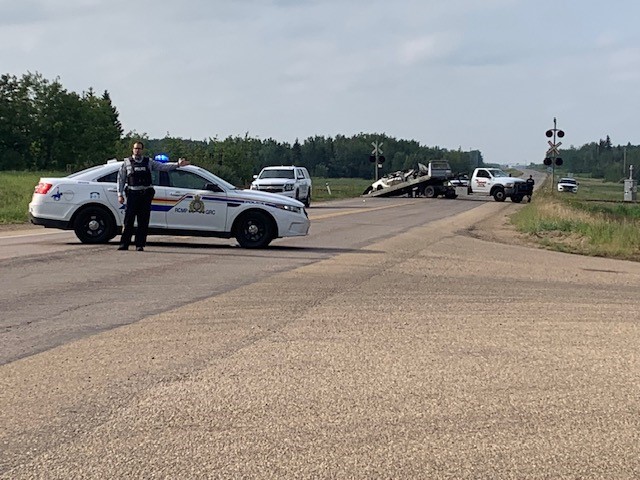 1 dead after vehicle and train collide on Highway 21: Leduc RCMP ...