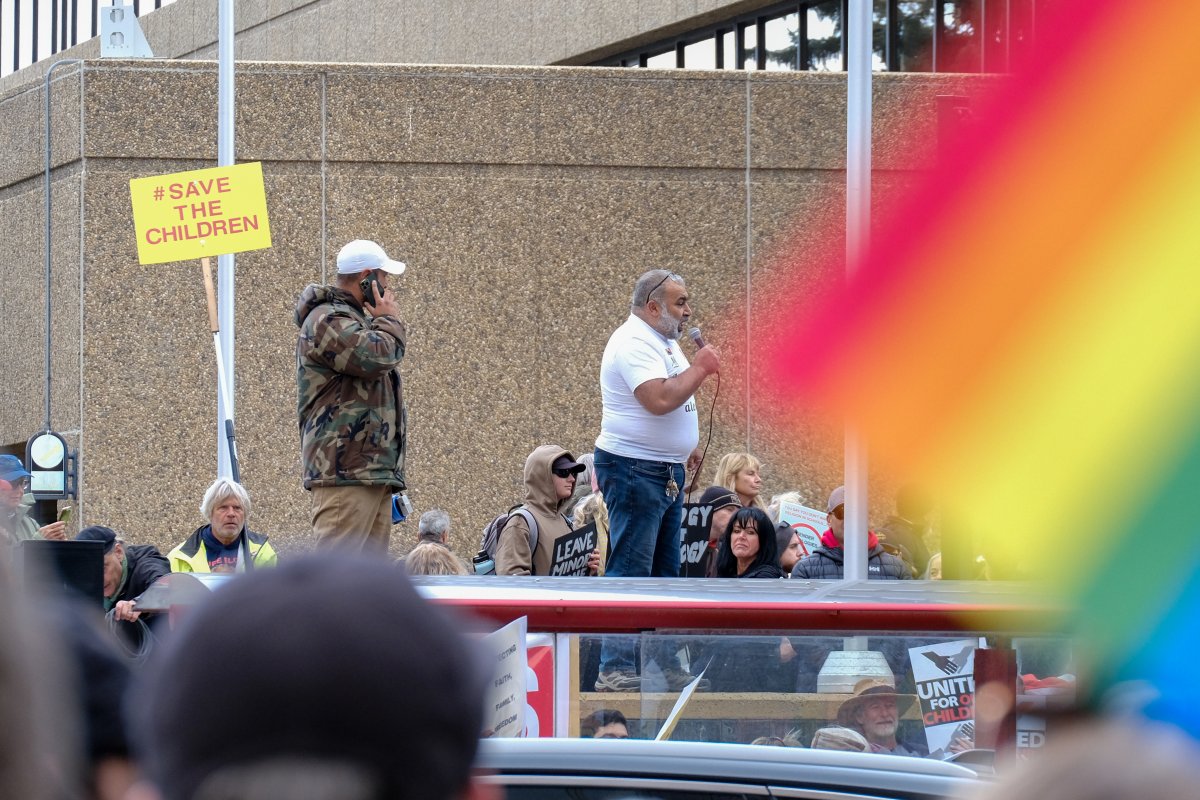 ‘Million March 4 Children’ draws hundreds of supporters, counter ...