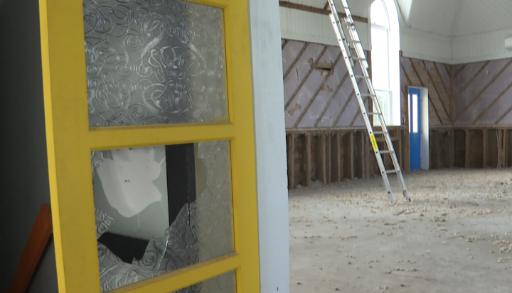 ‘They just want to go home’: A large family still living in an RV ...