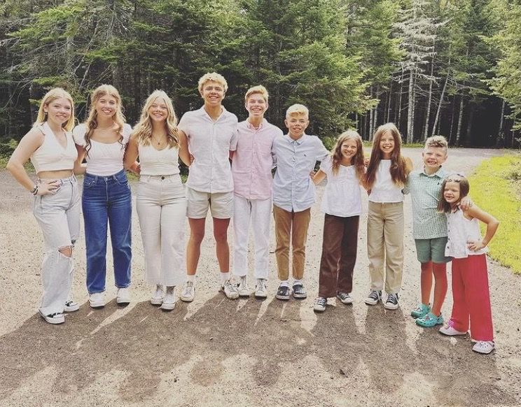 ‘They just want to go home’: A large family still living in an RV ...