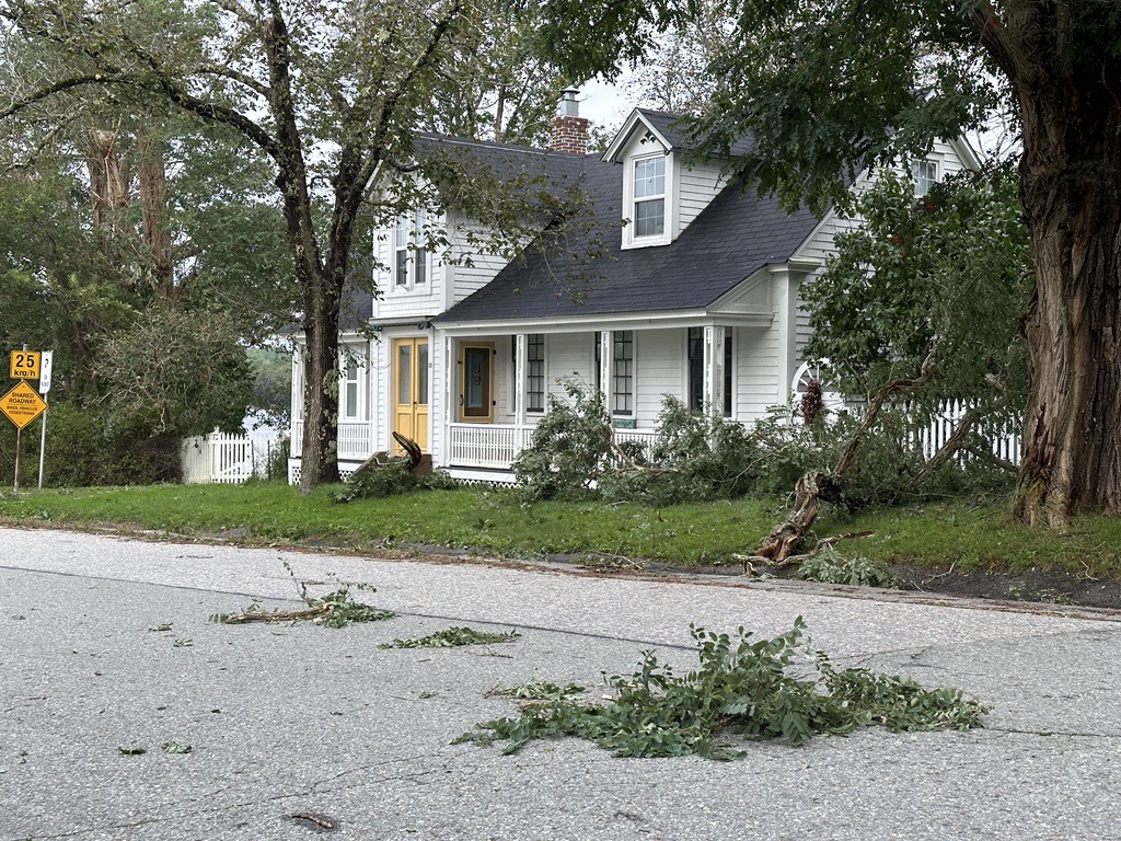 Thousands still without power as post-tropical storm Lee exits ...