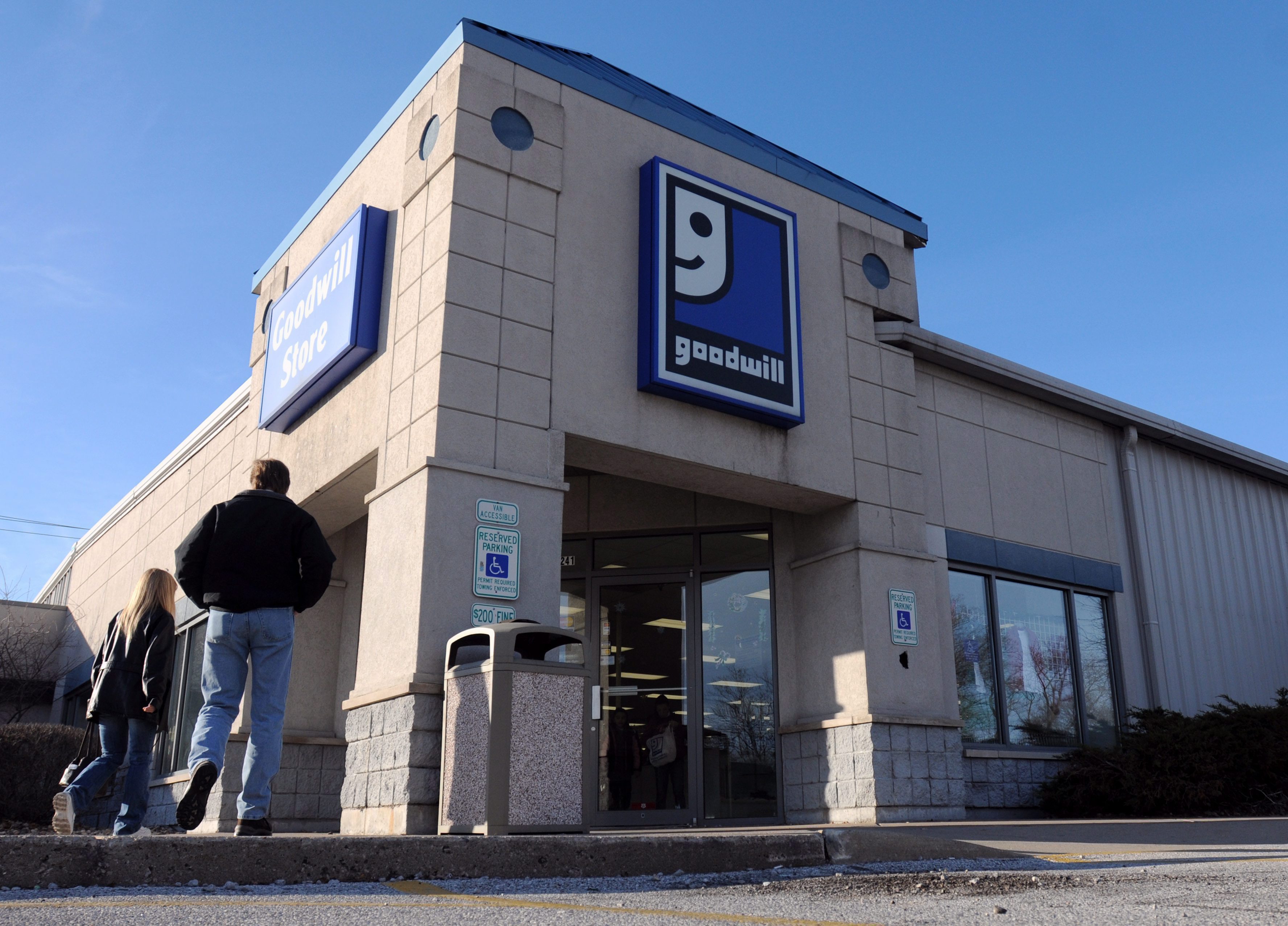 Disturbing donation: Human skull with glass eye left at Goodwill in ...