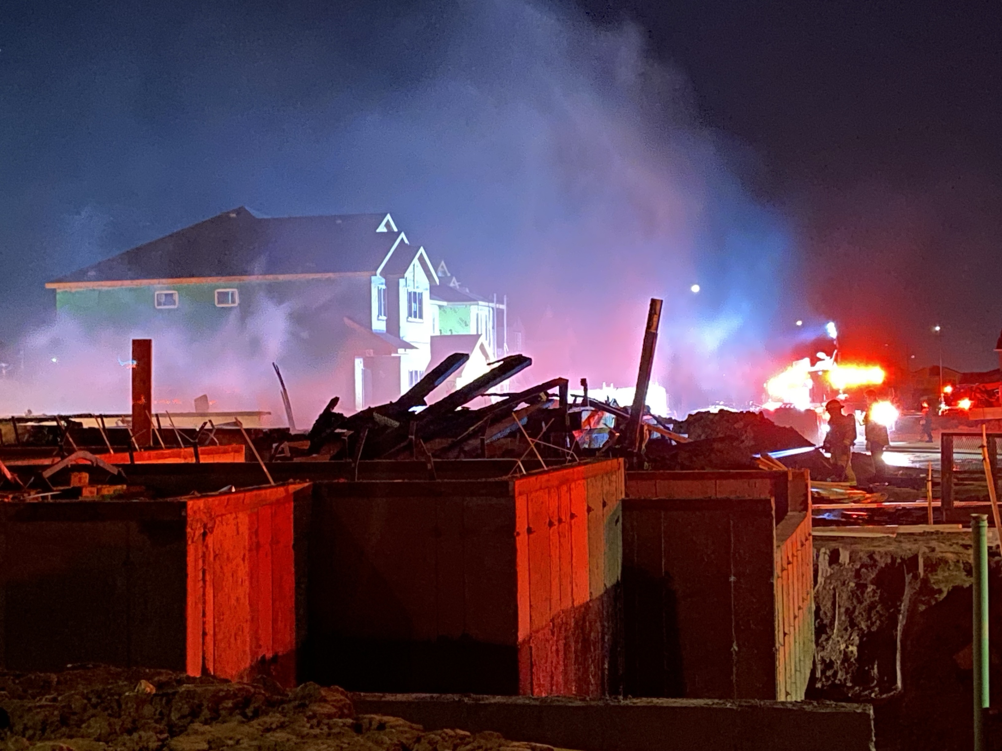Duplex, 2 under-construction homes destroyed by fire in southeast ...