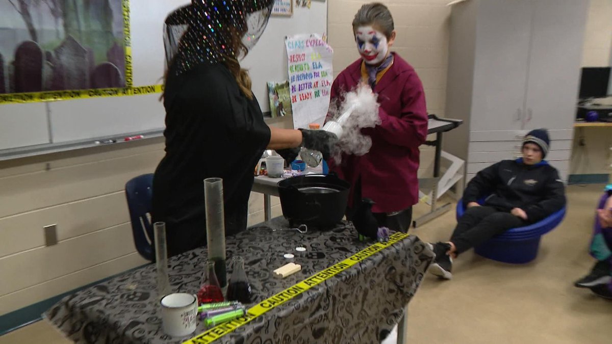 Saskatoon students make Halloween potions during spooky dry ice ...