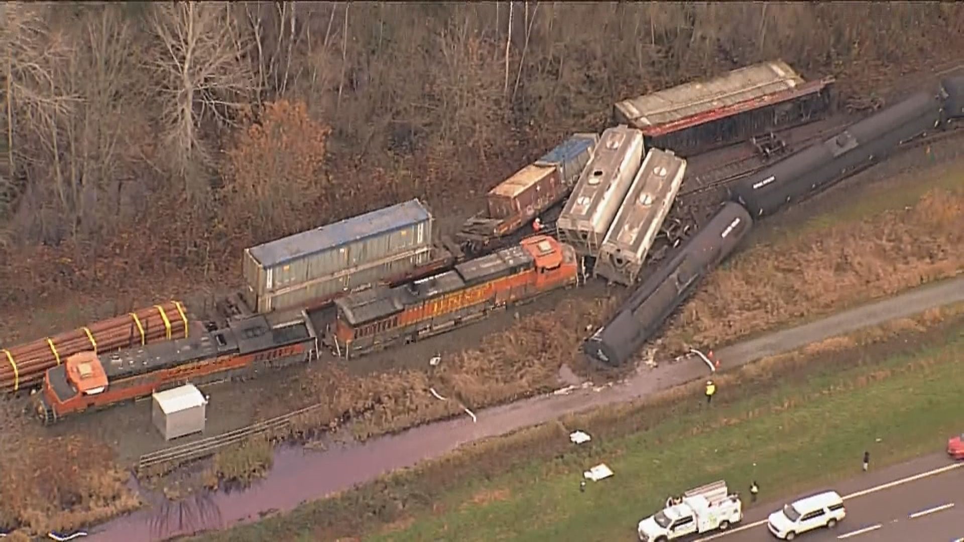 Train carrying freight derails in North Delta, B.C., no injuries ...