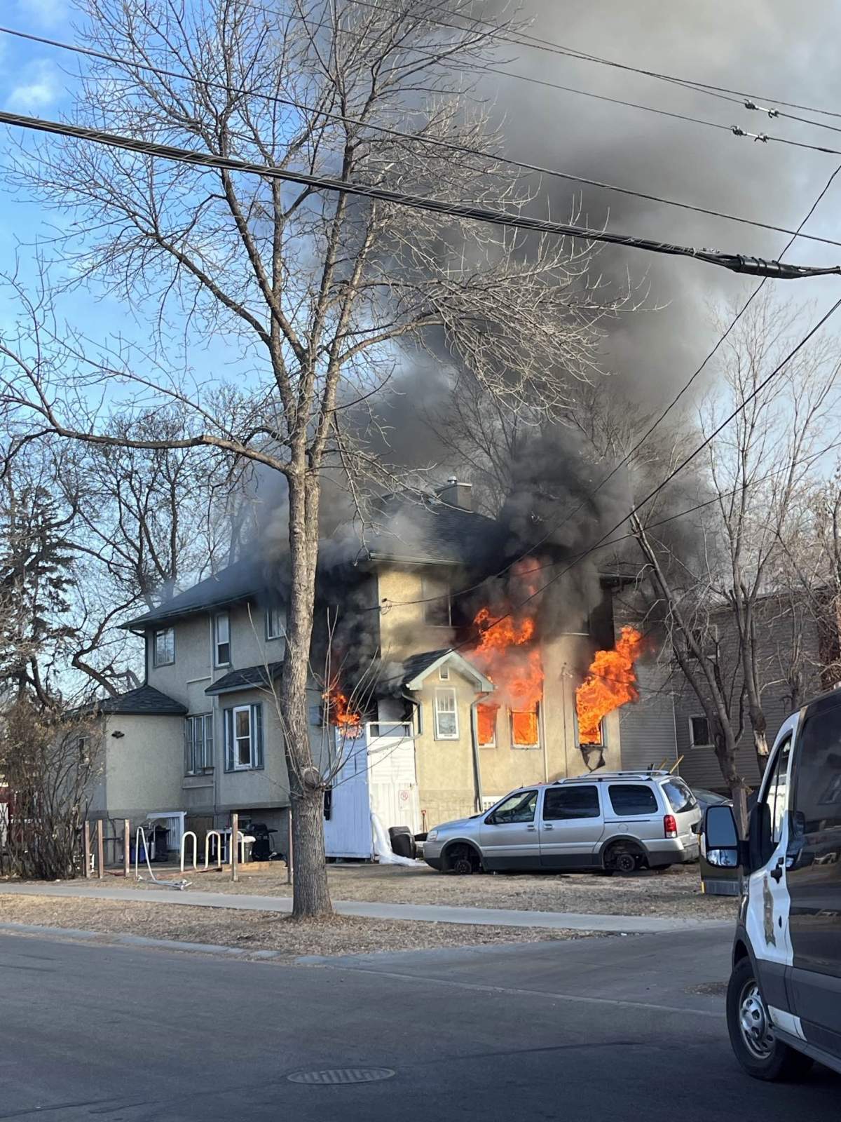 2 people sent to hospital after fire at home off Edmonton’s Whyte ...