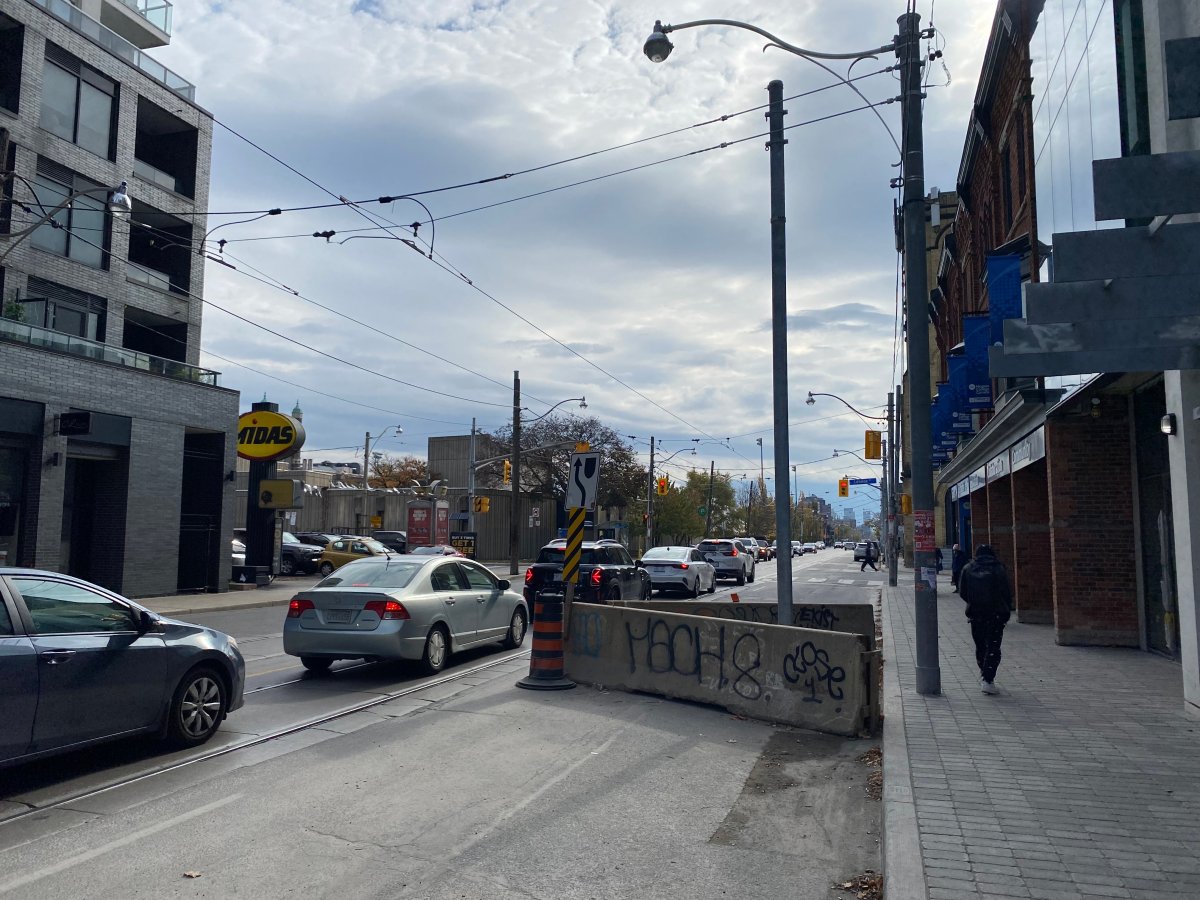 Perplexing utility poles to go – finally, says TTC - Toronto ...