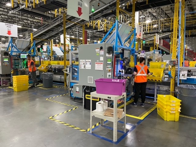 Amazon opens robotics warehouse in Calgary that comes with 1,500 jobs ...