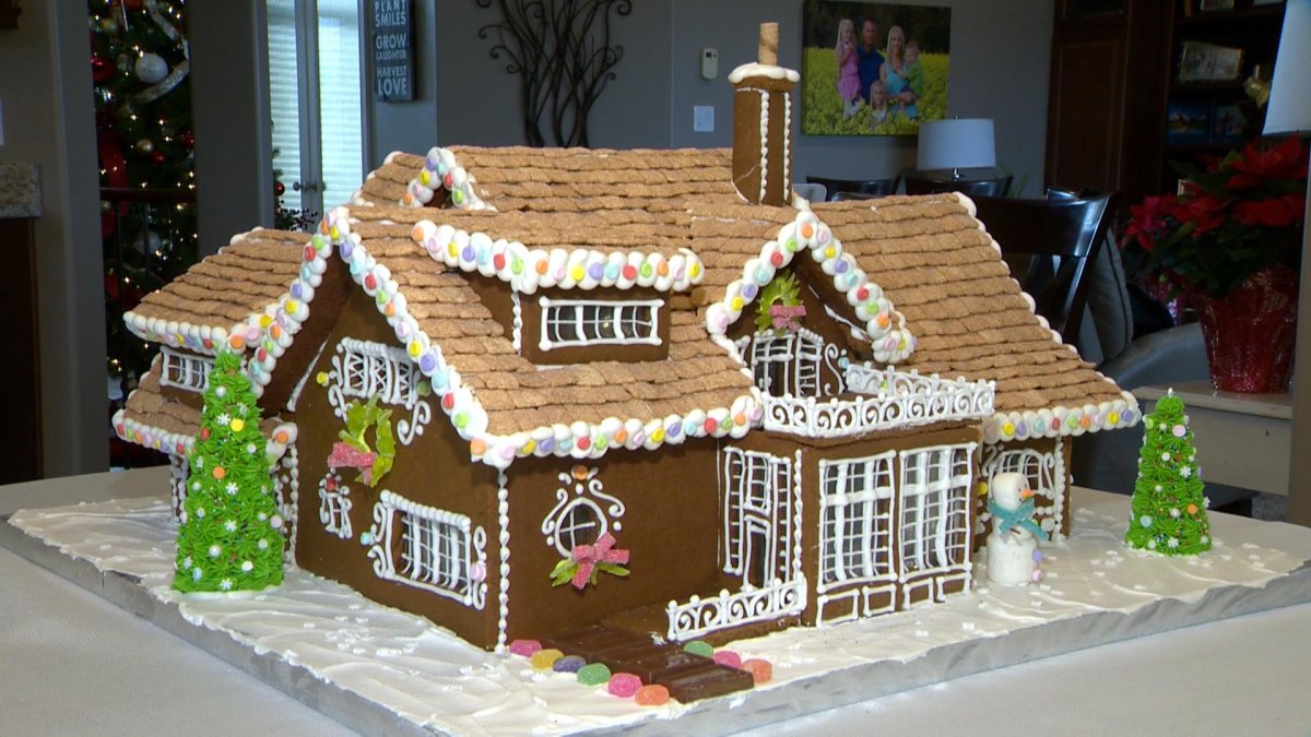 15-year-old Saskatoon girl spends nearly 100 hours on gingerbread house ...