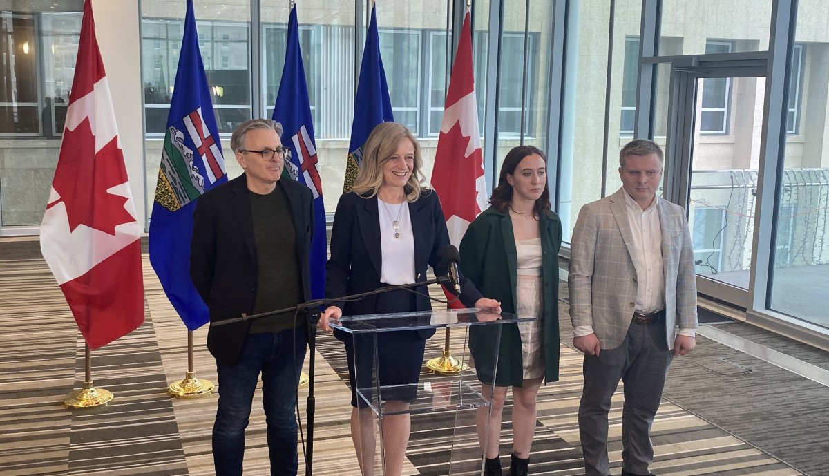 Former Alberta premier Rachel Notley stepping down as NDP leader ...