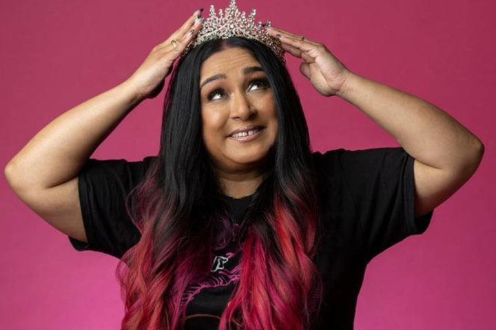 Pinky Patel – New Crown, Who Dhis Comedy Show - GlobalNews Events