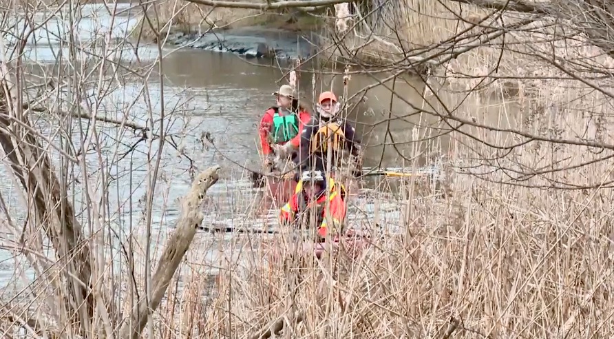 Rough waters force shorter Float Your Fanny Down the Ganny in Port Hope ...