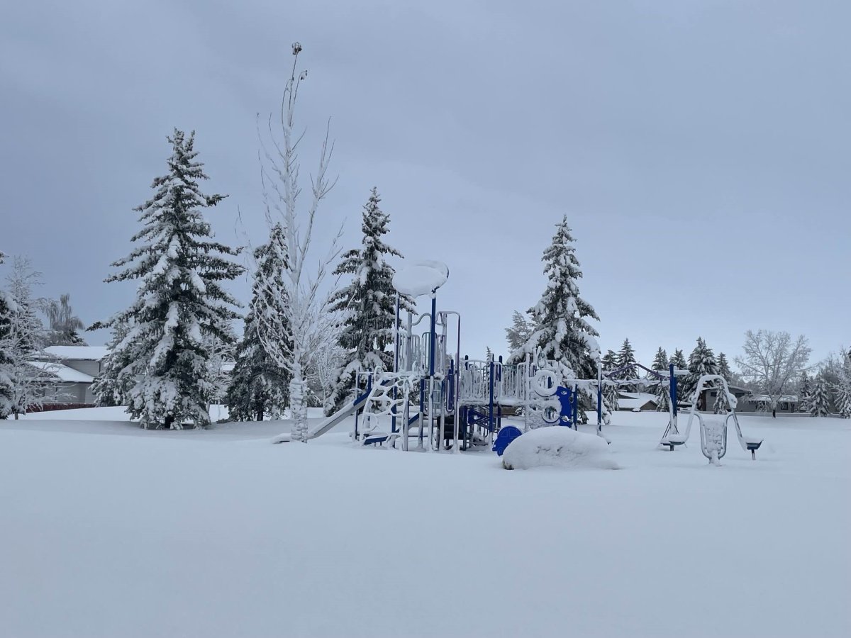 Heavy snowfall warning issued as southern Alberta digs out from earlier ...
