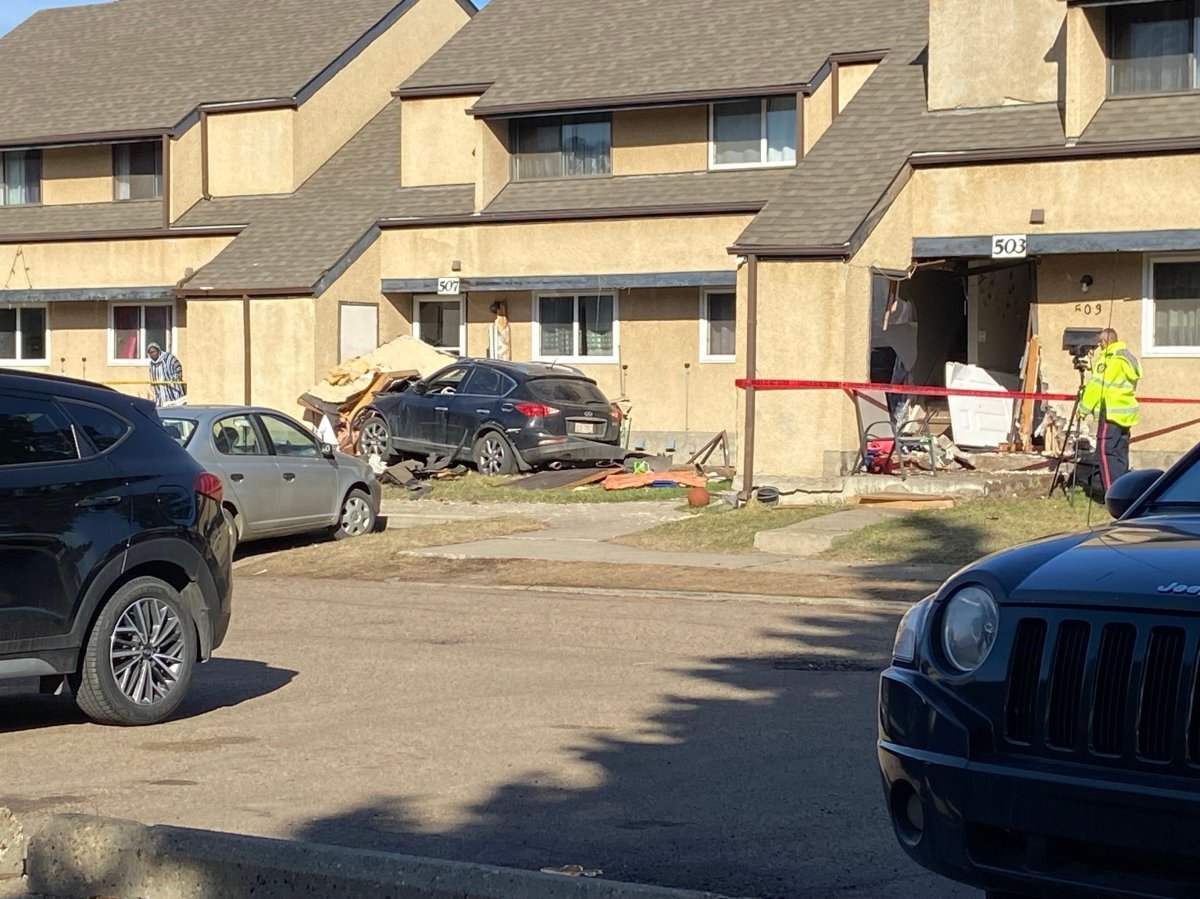 Driver crashes SUV into northeast Edmonton townhouse complex ...