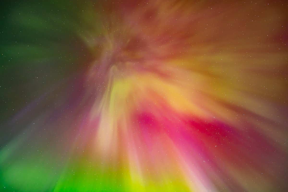 Ontario photographer chasing northern lights captures stunning images ...