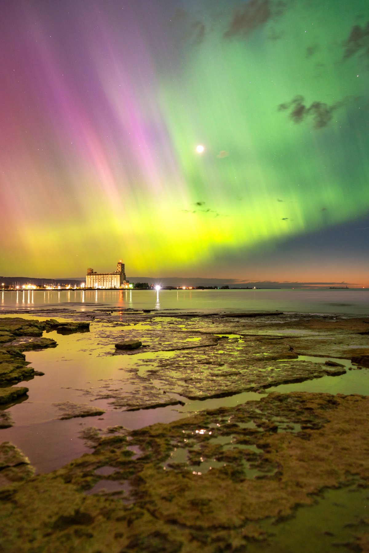 Ontario photographer chasing northern lights captures stunning images ...
