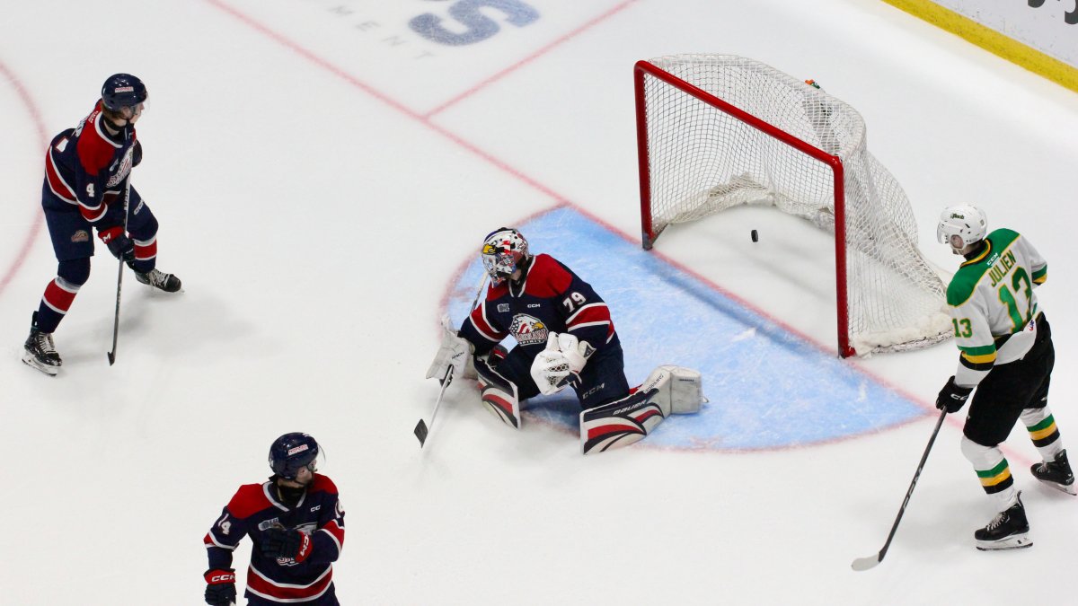London knocks off Saginaw 4-2 to win the Wayne Gretzky Trophy at ...