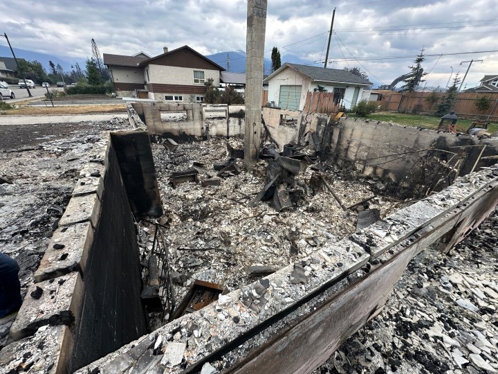 Tour of Jasper wildfire devastation reveals destroyed homes and hotels ...