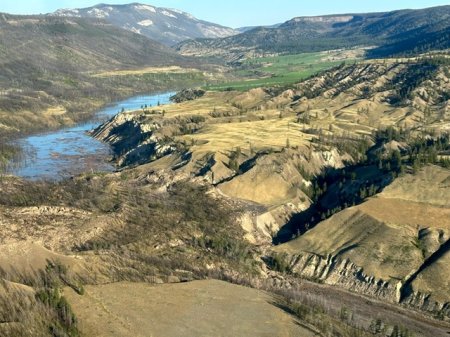 Massive B.C. landslide debris field seen in new aerial photos ...