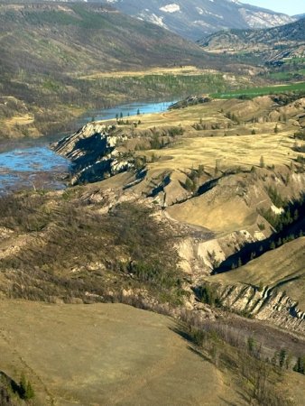 Massive B.C. landslide debris field seen in new aerial photos ...