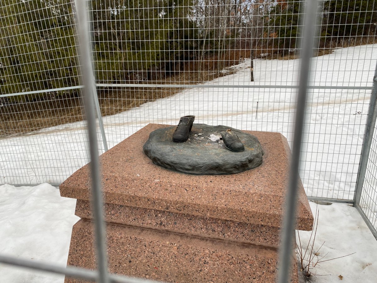 Statue of women’s rights pioneer Emily Murphy stolen from Edmonton park ...