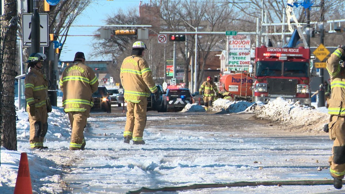 Edmonton fire fighters battle dangerously cold weather during early ...
