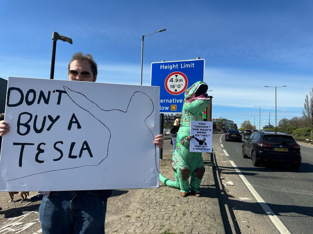 ‘Tesla Takedown’ protesters swarm showrooms in response to Elon Musk’s ...