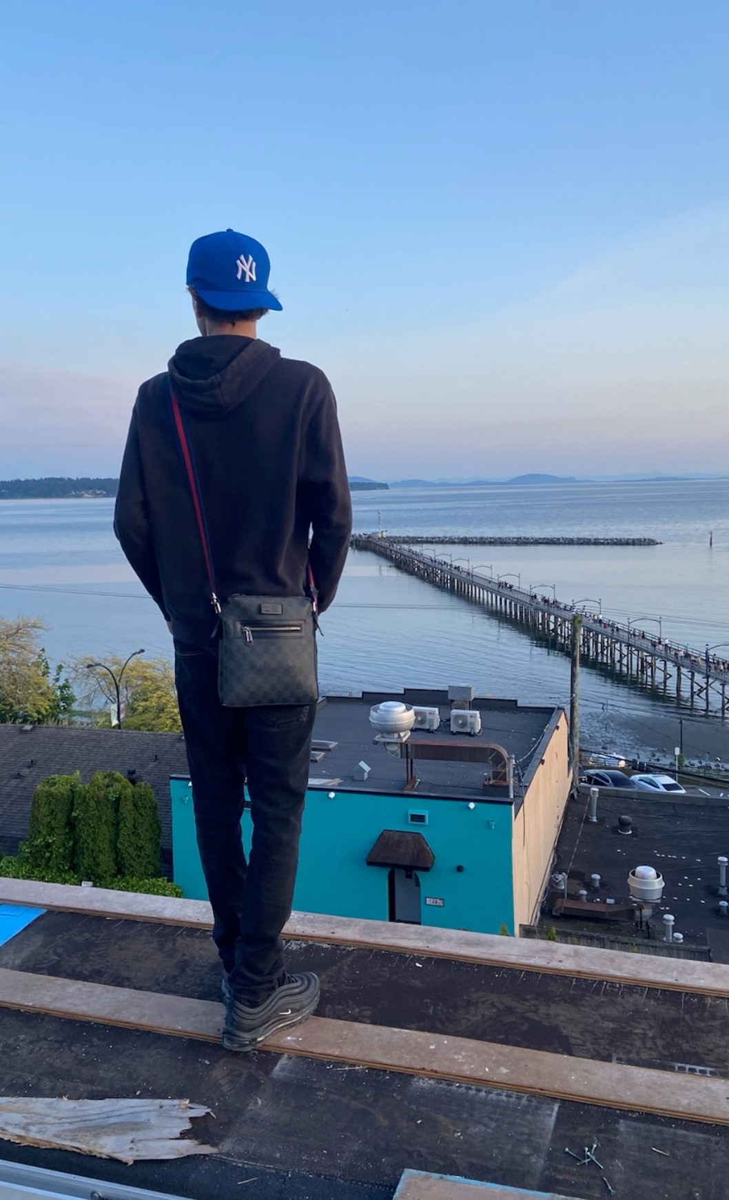 Abbotsford stabbing victim identified as 15-year-old, suspect still at ...