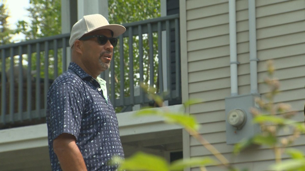 Manitoba residents, cottagers assess wildfire damage in Lac du Bonnet ...