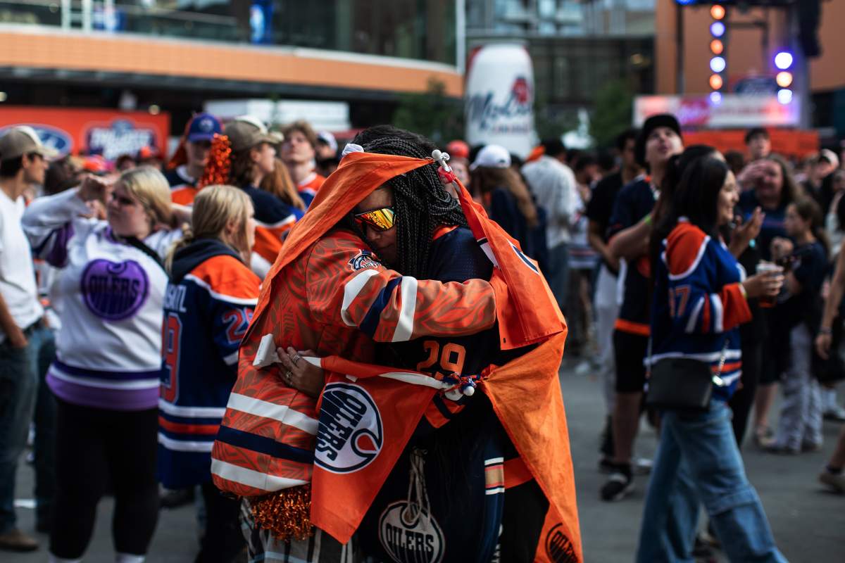 Fans sad but supportive as Oilers lose Stanley Cup for 2nd year in a ...