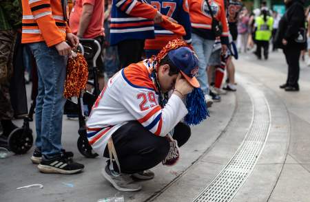 Fans sad but supportive as Oilers lose Stanley Cup for 2nd year in a ...