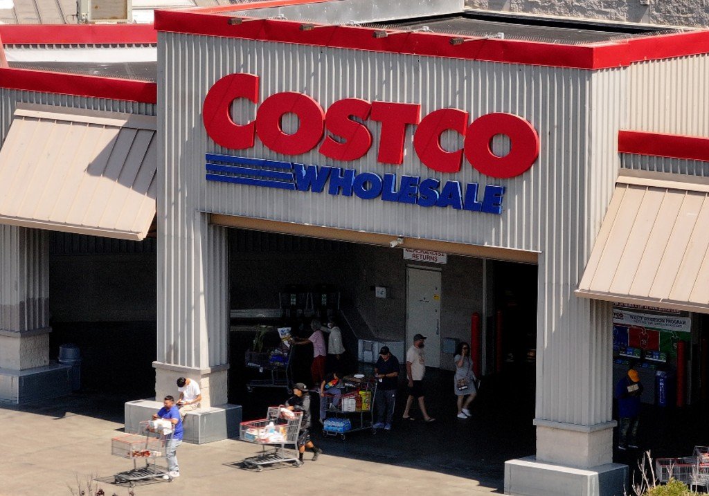 Woman sues Costco for $14M after cabinet allegedly falls on her while ...