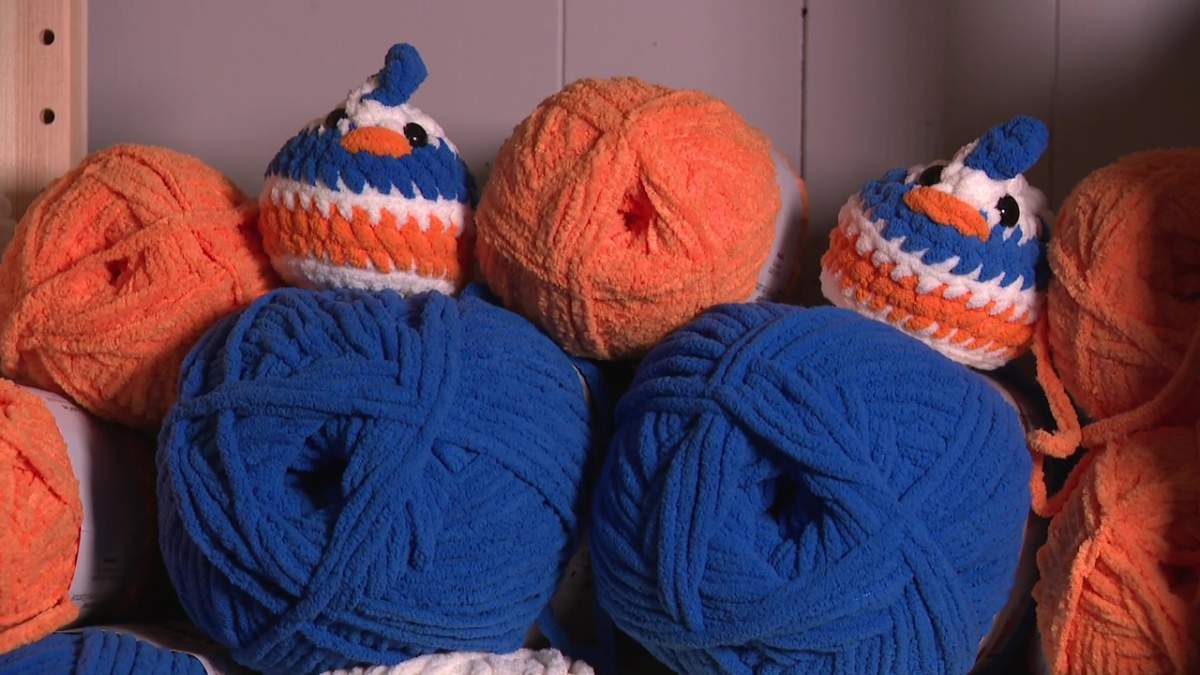 Artists craft unique Edmonton Oilers pieces during Stanley Cup final ...