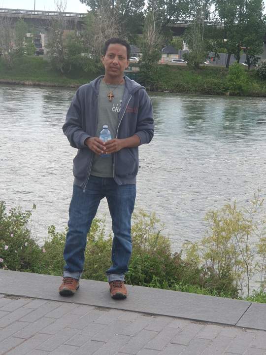 1 year after B.C. shopkeeper set on fire, new police plea in hunt for ...