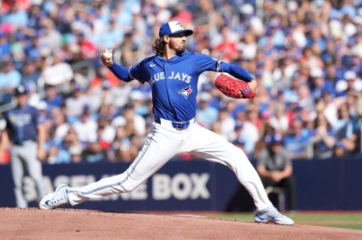 Lacing up the skates in the off-season with Connor Bedard | Globalnews.ca