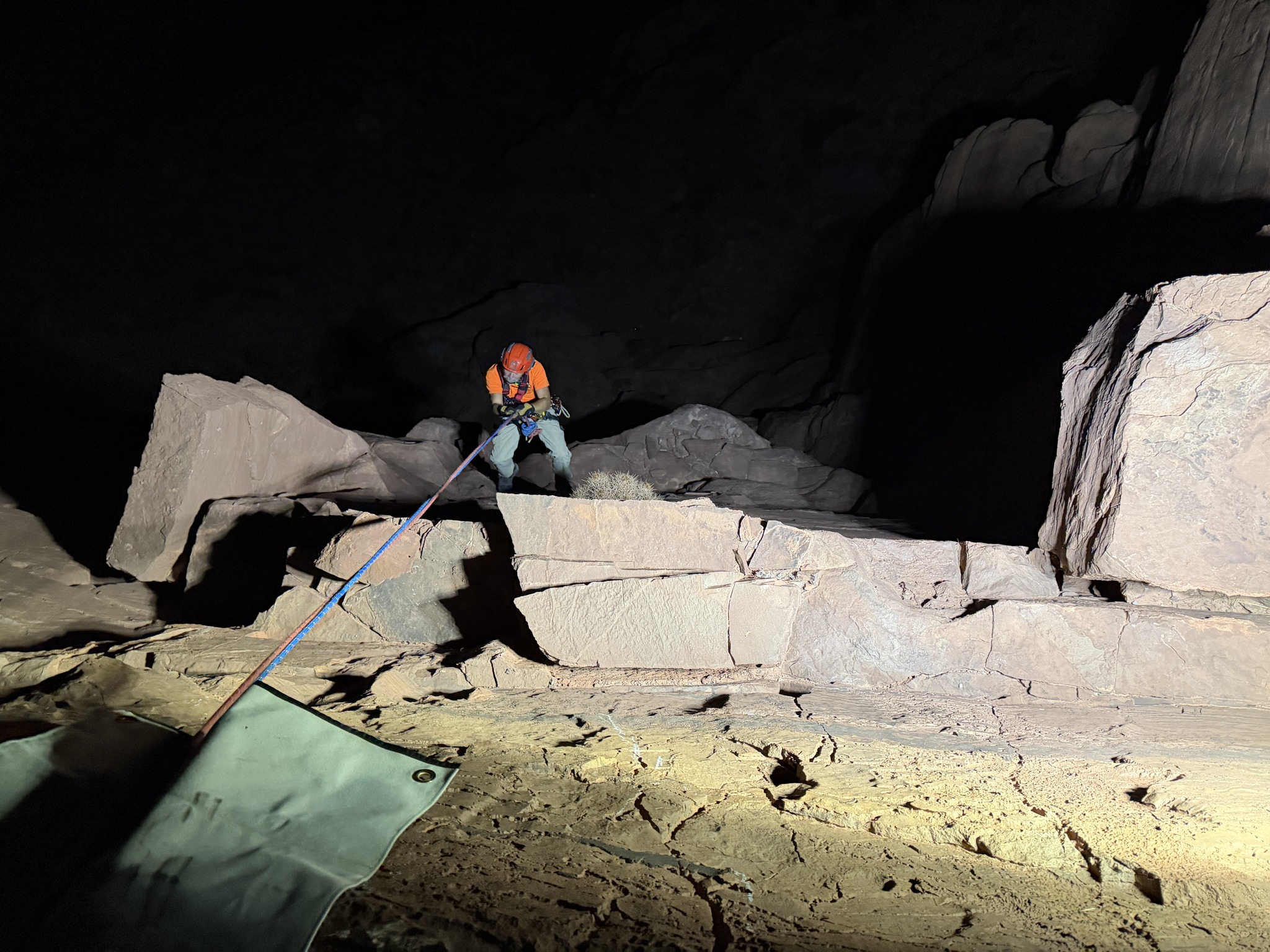 Man plummets to his death after slipping off edge of the Grand Canyon ...