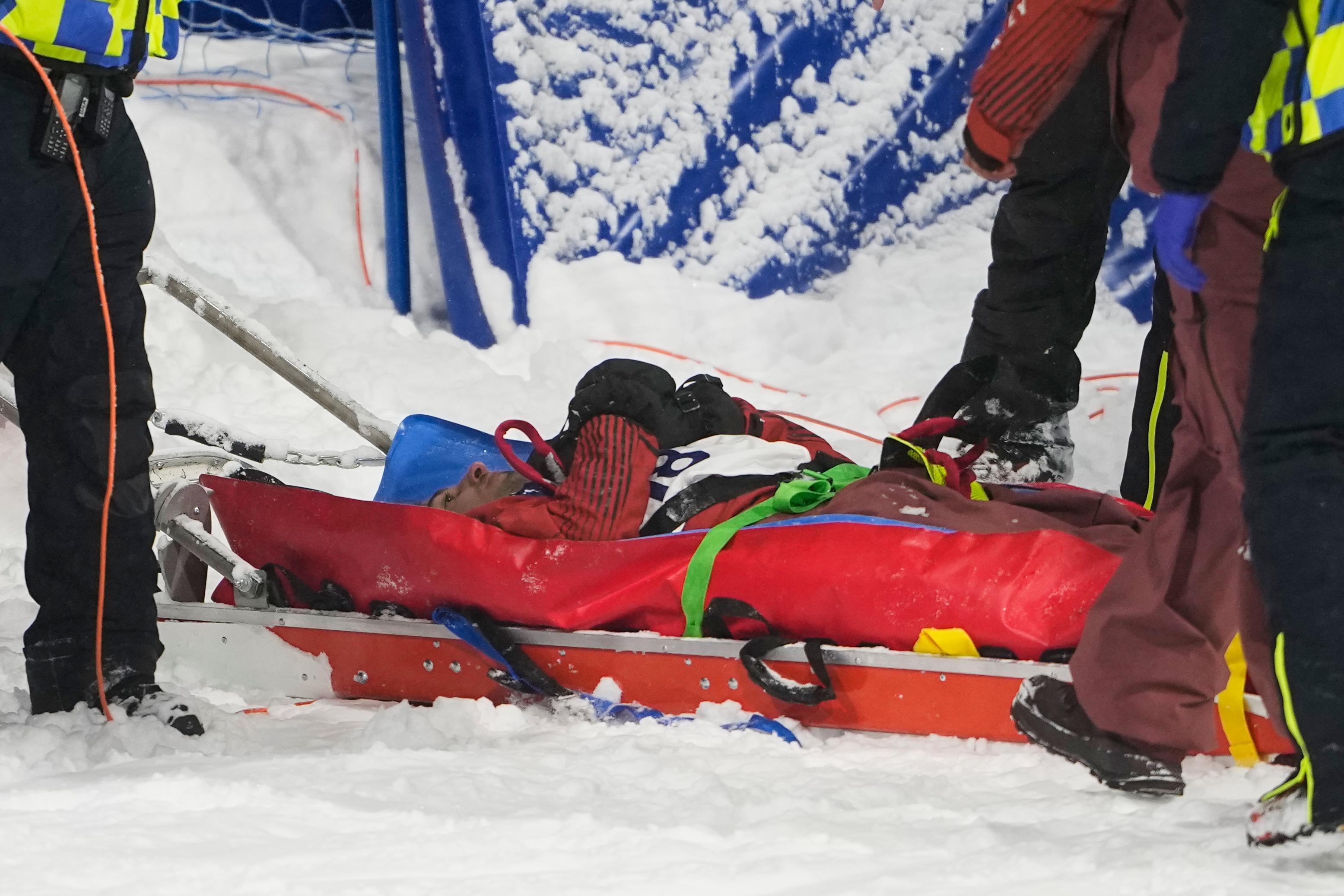 Mark McMorris crash overshadows Canada’s opening curling win at ...