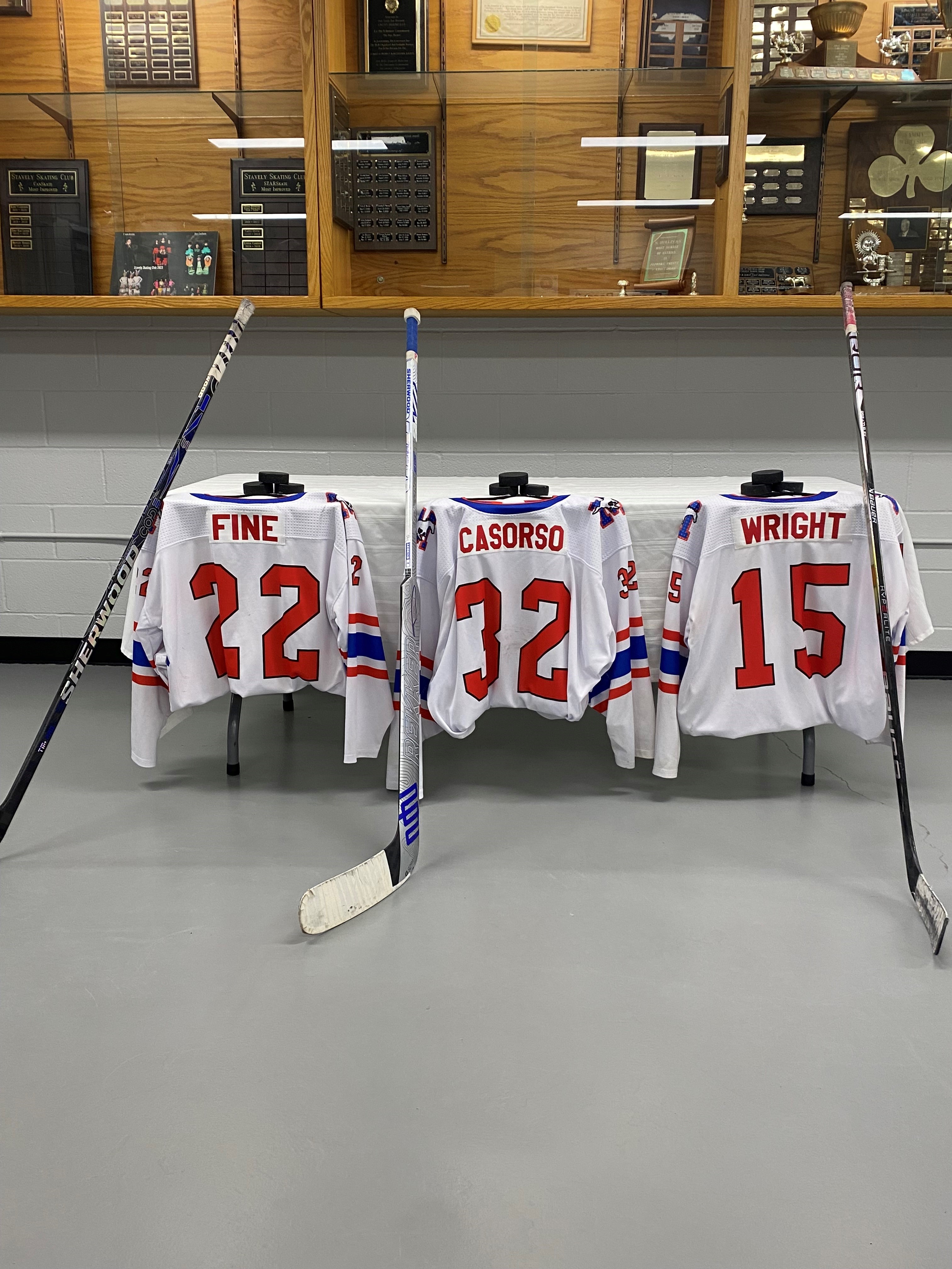 3 junior hockey players killed in collision south of Calgary ...