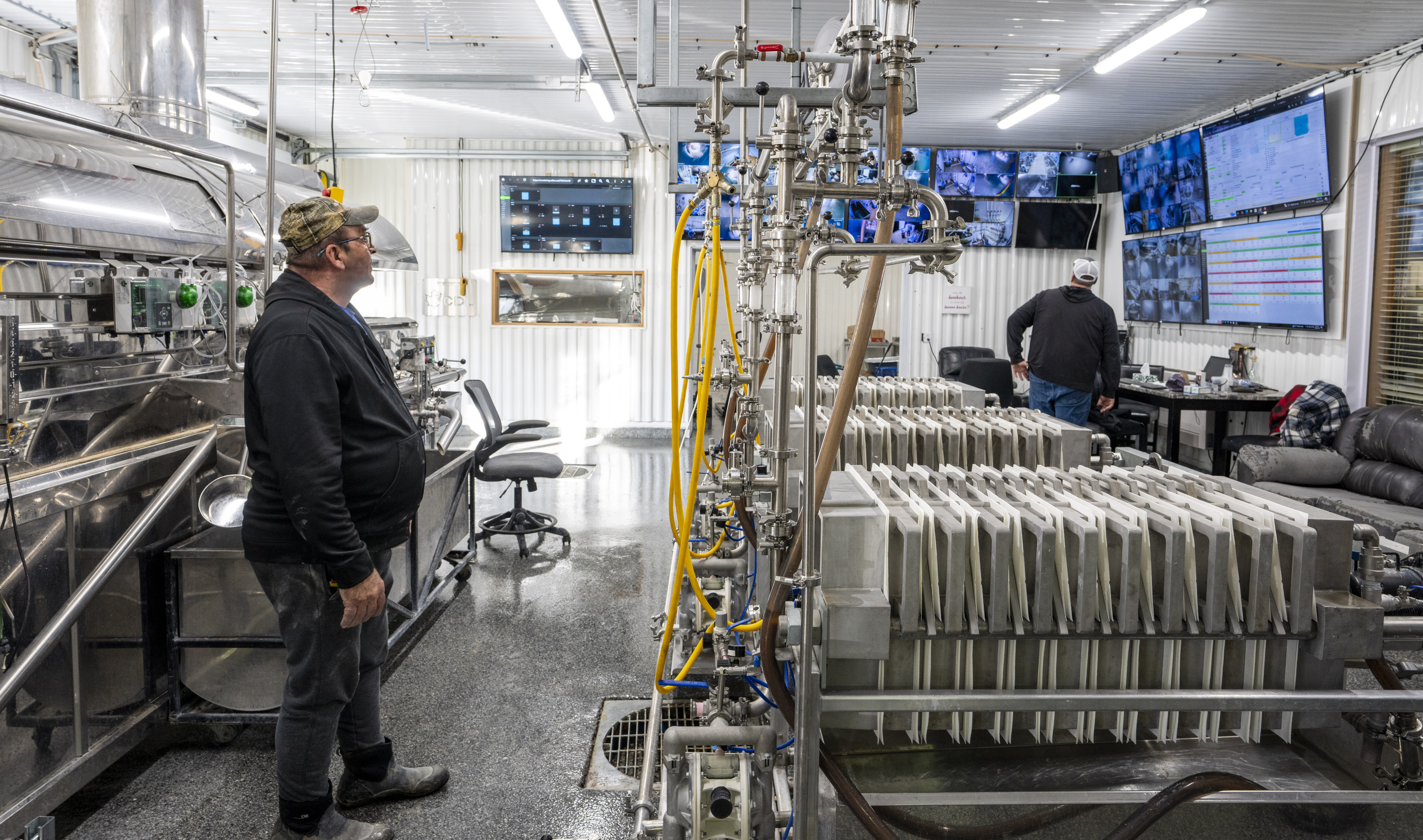 Quebec maple syrup makers turning to automation, expansion to keep up ...