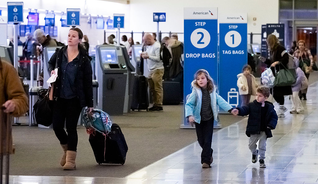 U.S. wants to revoke passports for unpaid child support, officials say ...