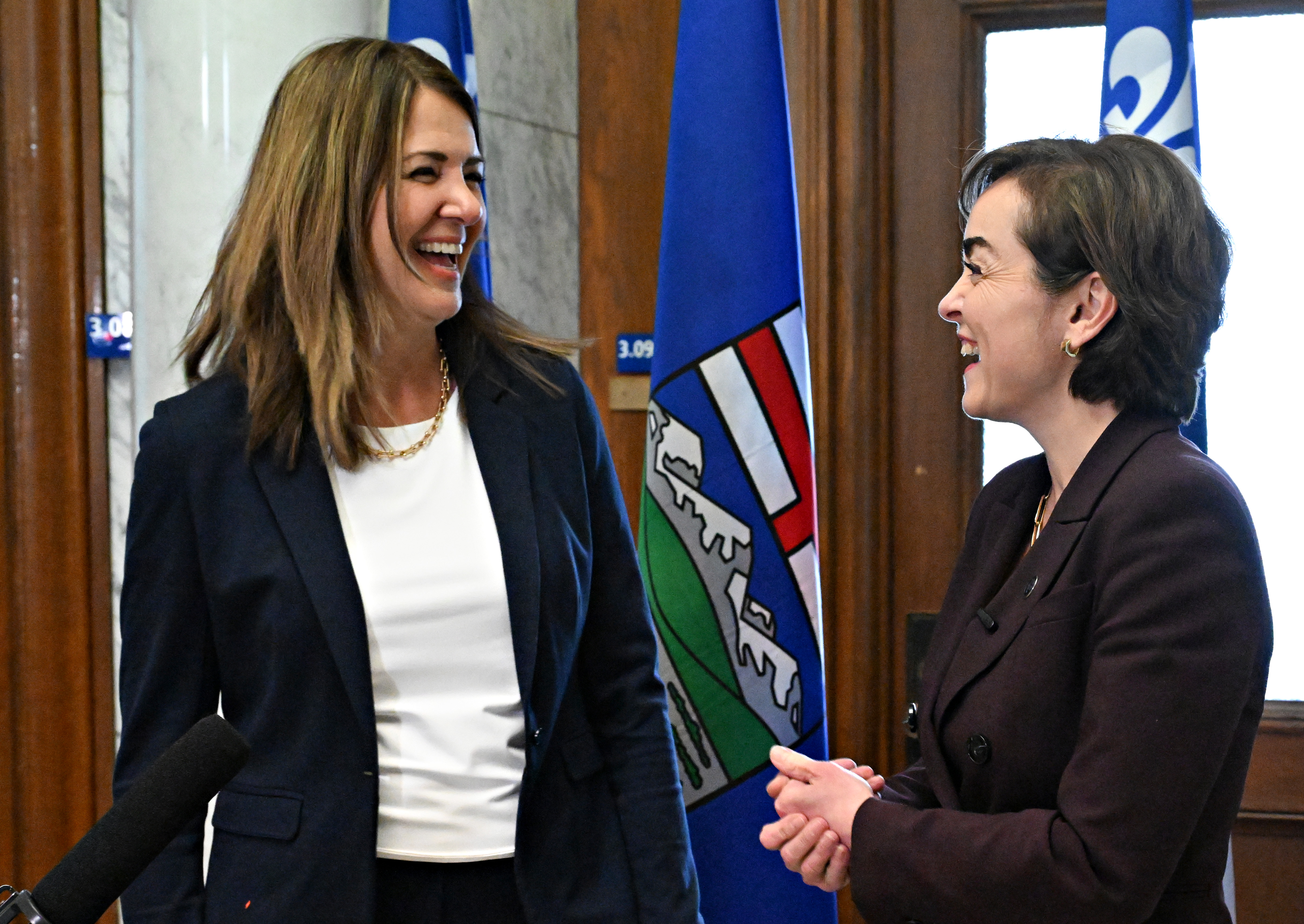 Smith, Fréchette tout closer Alberta-Quebec ties on trade, autonomy ...