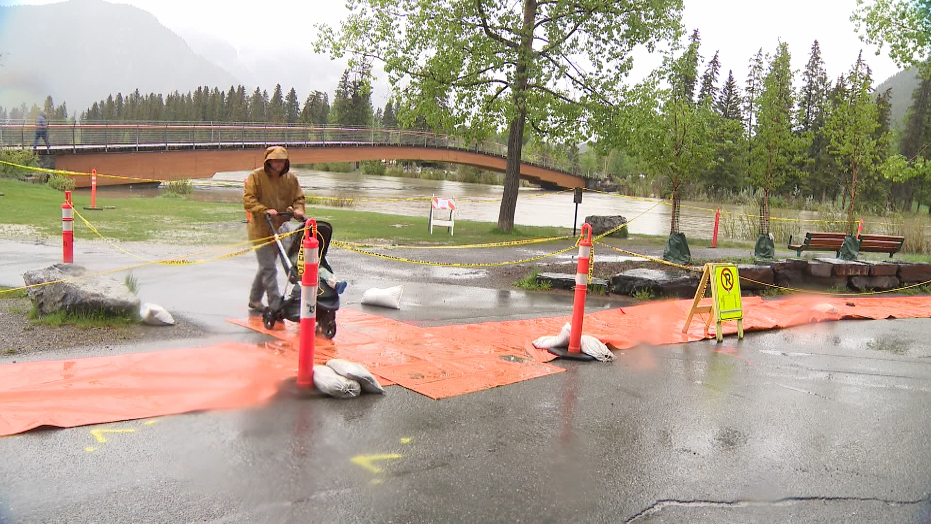 Banff monitoring Bow River for flooding amid heavy downpour, snowpack ...